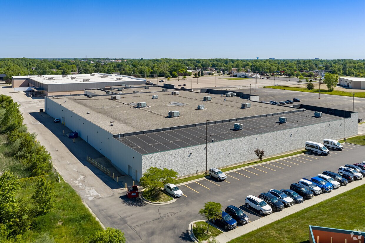 3080 S Linden Rd/Flint, Michigan