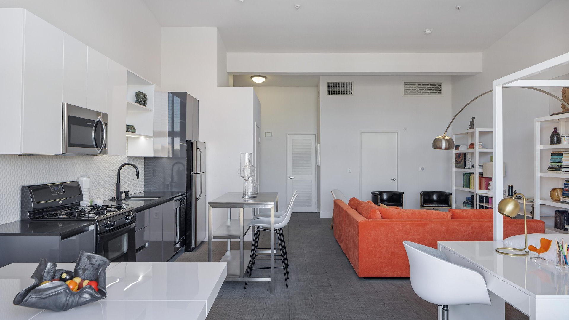 Lofts at NoHo Commons/Los Angeles, CA